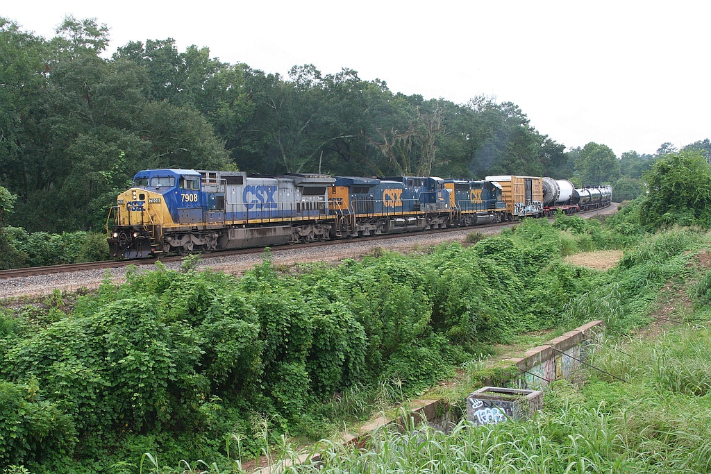 CSX NB freight
